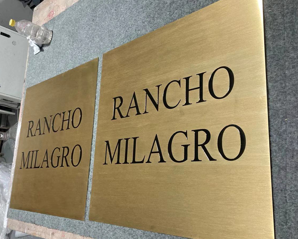 Custom plaques - FT Signage