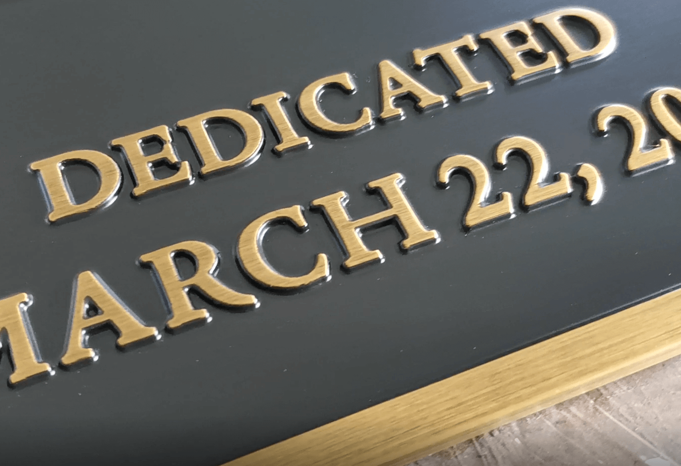 Relief plaques VS. Cast plaques VS. Etching plaques - FT Signage